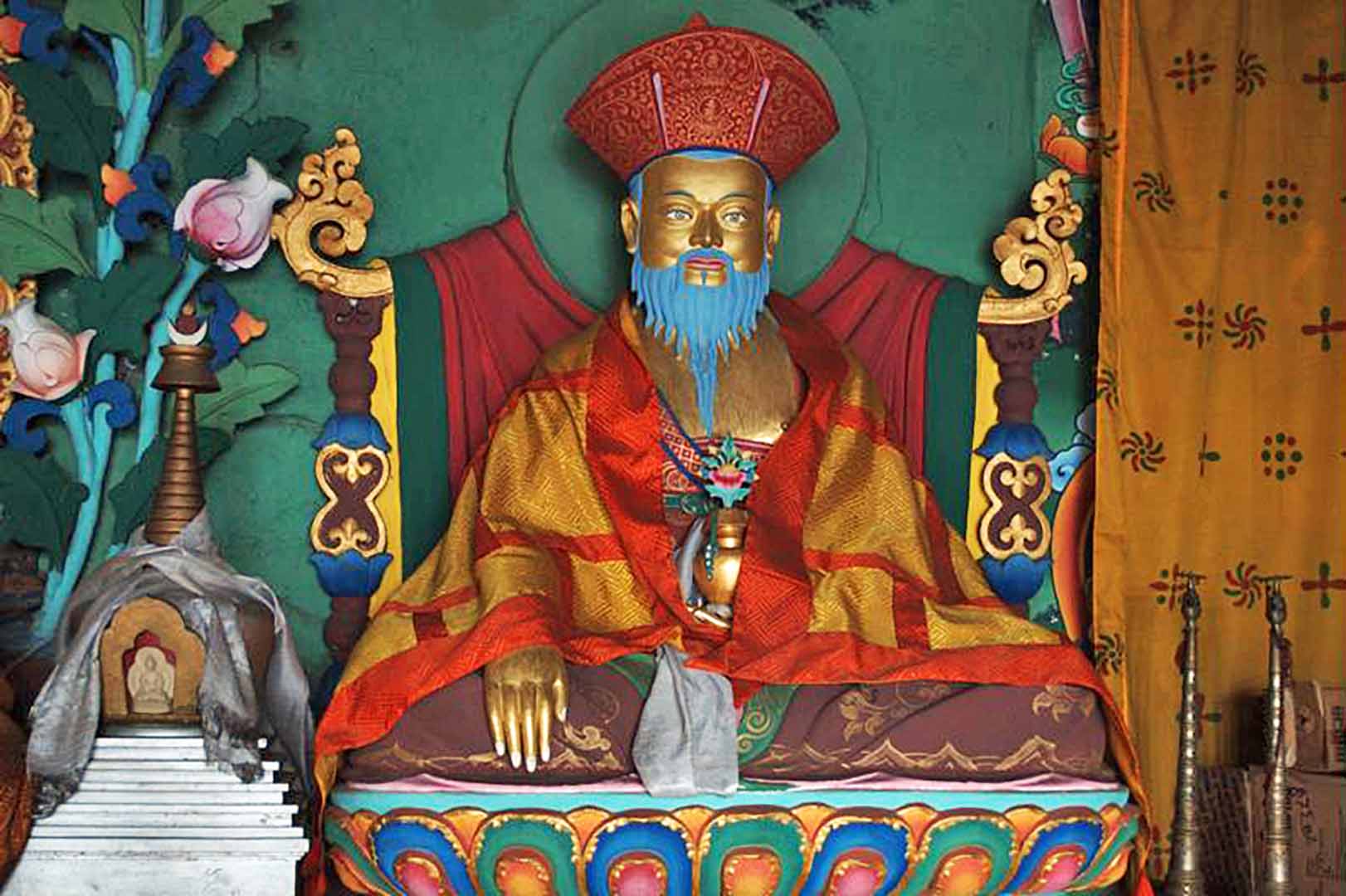 Zhabdrung Ngawang Namgyel - Tour Bhutan