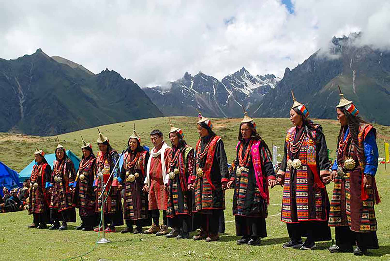 Gasa Hot Spring-Discover serenity and relaxation as you soak - Tour Bhutan